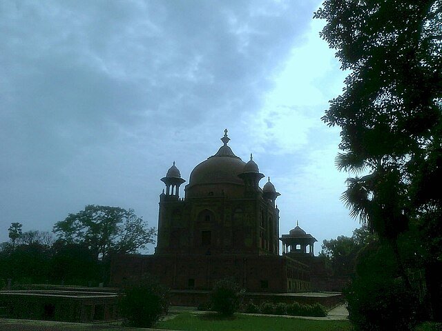 Khusro Bagh: Best Detailed Travel Guide - E India Tourism