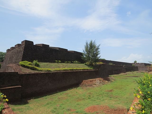 Explore The Historical Grandeur Of St. Angelo's Fort - E India Tourism